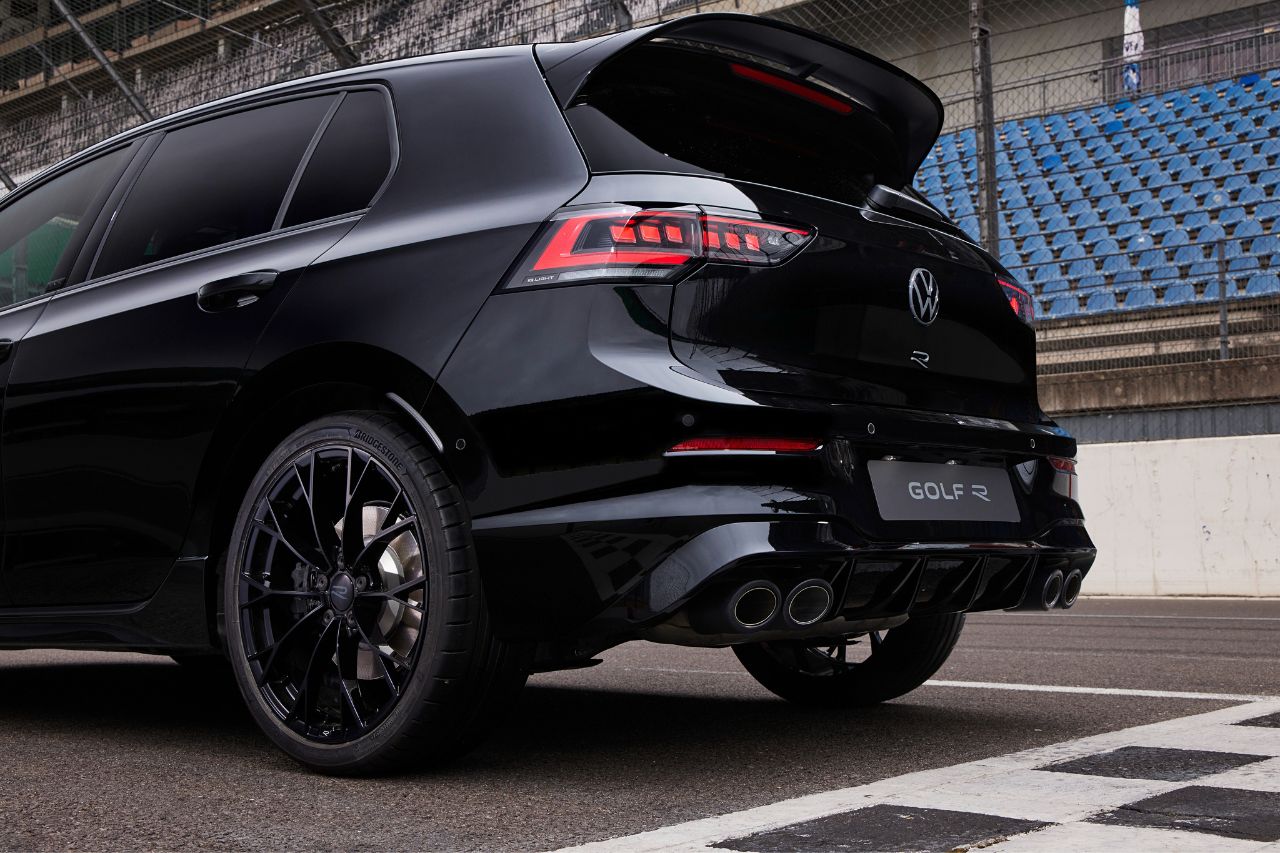 Novo VW Golf R: detalhes do insano hatch médio de 333 cv em 20 fotos ...