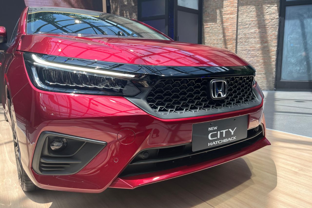 Novo Honda City Touring 2025: 20 fotos exclusivas do hatch | Mobiauto